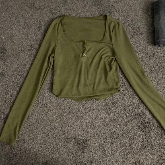 SHEIN | Tops | Dark Green Shein 9s Mid Cropped Button Down Top | Poshmark